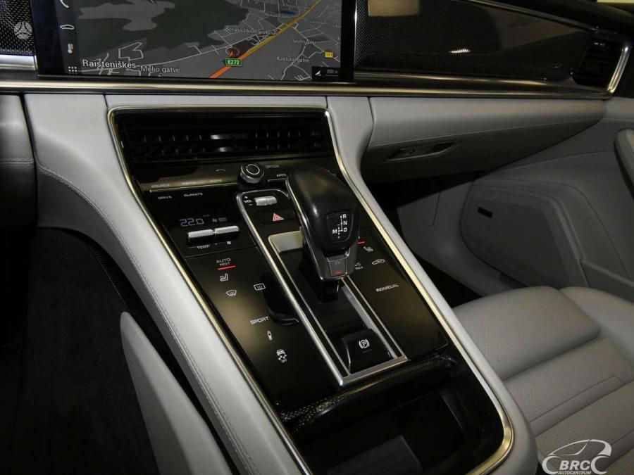 Grey Porsche Panamera 2017 in Vilnius, with an engine capacity of 4.00 L and mileage of 141 thousand km for 47900 €, photo 31 on AUTOMOTO.COM.LV