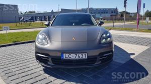 Серый Порше Панамера 2018 в Рига, объемом двигателя 2.90 л и пробегом 132 тыс. км за 44900 €, фото 3 на AUTOMOTO.COM.LV