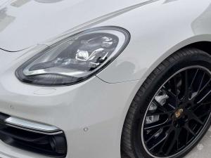 Grey Porsche Panamera 2018 in Vilnius, with an engine capacity of 3.00 L and mileage of 86 thousand km for 49950 €, photo 4 on AUTOMOTO.COM.LV