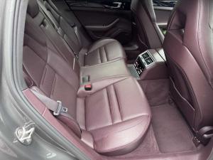 Grey Porsche Panamera 2018 in Vilnius, with an engine capacity of 3.00 L and mileage of 86 thousand km for 49950 €, photo 11 on AUTOMOTO.COM.LV