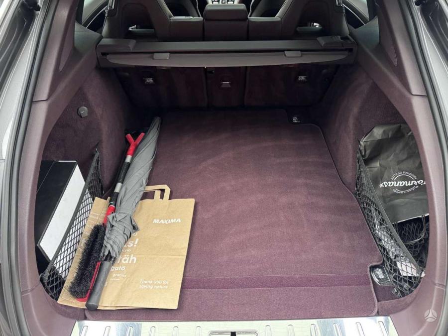 Grey Porsche Panamera 2018 in Vilnius, with an engine capacity of 3.00 L and mileage of 86 thousand km for 49950 €, photo 13 on AUTOMOTO.COM.LV