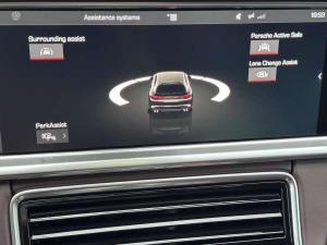 Grey Porsche Panamera 2018 in Vilnius, with an engine capacity of 3.00 L and mileage of 86 thousand km for 49950 €, photo 22 on AUTOMOTO.COM.LV