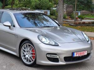 Grey Porsche Panamera 2009 in Klaipeda, with an engine capacity of 4.80 L and mileage of 303 thousand km for 18500 €, photo 5 on AUTOMOTO.COM.LV