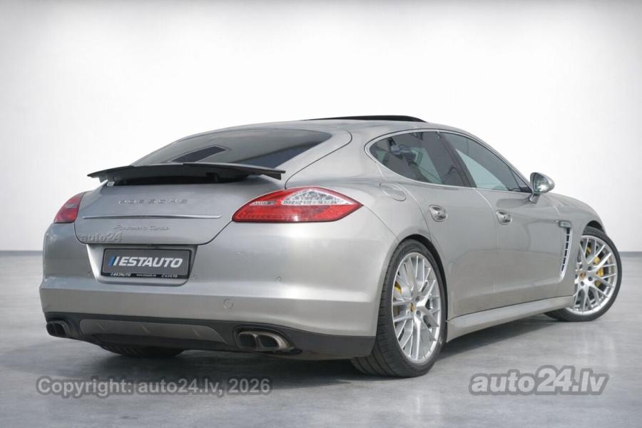 Pelēks Porsche Panamera 2010 Tallina, ar dzinēja tilpumu 4.80 L un nobraukumu 215 tūkst. km par 19900 €, foto 3 vietnē AUTOMOTO.COM.LV