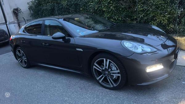 Pelēks Porsche Panamera 2012 Kauņa, ar dzinēja tilpumu 3.00 L un nobraukumu 191 tūkst. km par 17900 €, foto 3 vietnē AUTOMOTO.COM.LV