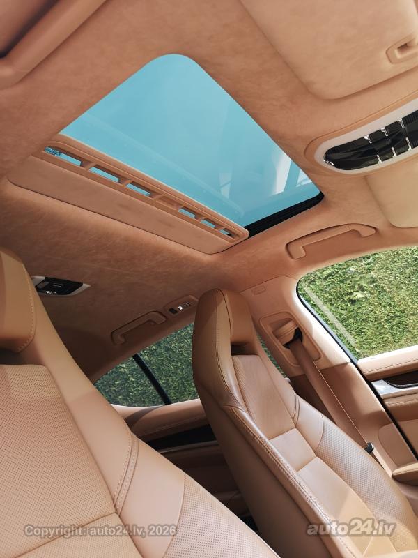 Pelēks Porsche Panamera 2012 Tallina, ar dzinēja tilpumu 4.80 L un nobraukumu 74 tūkst. km par 34600 €, foto 7 vietnē AUTOMOTO.COM.LV