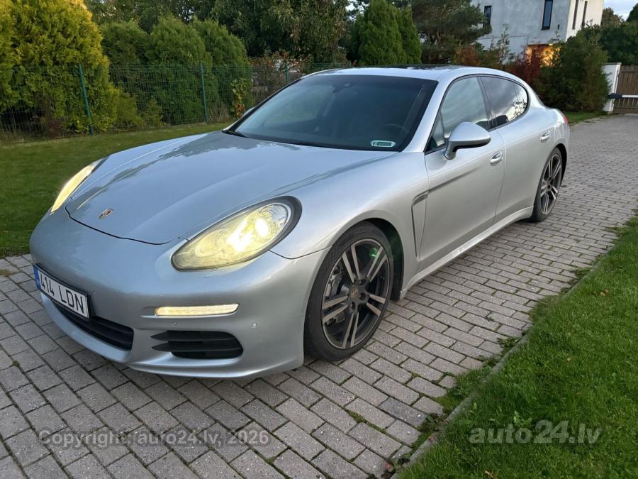 Grey Porsche Panamera 2013 in Tallinn, with an engine capacity of 3.00 L and mileage of 280 thousand km for 19999 €, photo 4 on AUTOMOTO.COM.LV