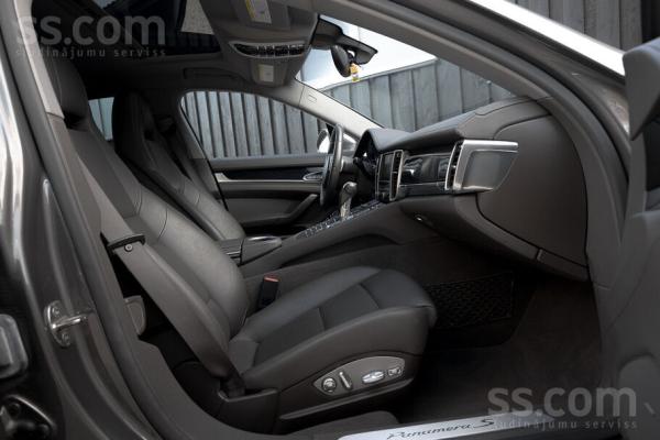 Pelēks Porsche Panamera 2014 Jelgava, ar dzinēja tilpumu 3.00 L un nobraukumu 120 tūkst. km par 33000 €, foto 8 vietnē AUTOMOTO.COM.LV