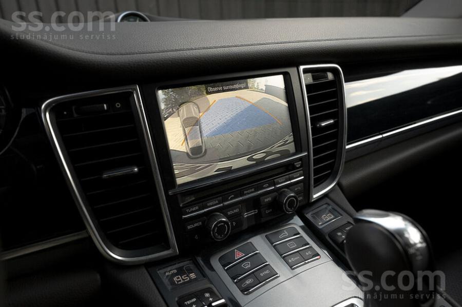 Grey Porsche Panamera 2014 in Jelgava, with an engine capacity of 3.00 L and mileage of 120 thousand km for 33000 €, photo 23 on AUTOMOTO.COM.LV