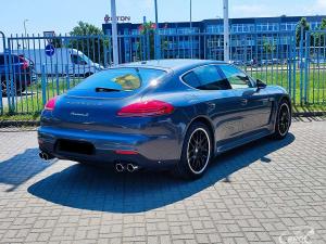 Grey Porsche Panamera 2014 in Klaipeda, with an engine capacity of 3.00 L and mileage of 121 thousand km for 24900 €, photo 4 on AUTOMOTO.COM.LV