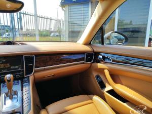 Grey Porsche Panamera 2014 in Klaipeda, with an engine capacity of 3.00 L and mileage of 121 thousand km for 24900 €, photo 7 on AUTOMOTO.COM.LV