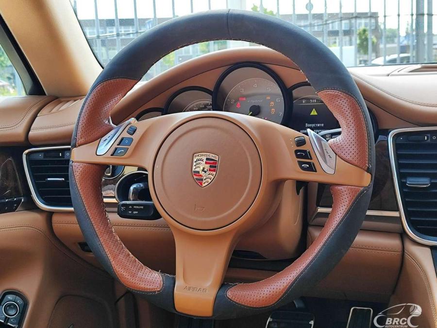 Grey Porsche Panamera 2014 in Klaipeda, with an engine capacity of 3.00 L and mileage of 121 thousand km for 24900 €, photo 21 on AUTOMOTO.COM.LV