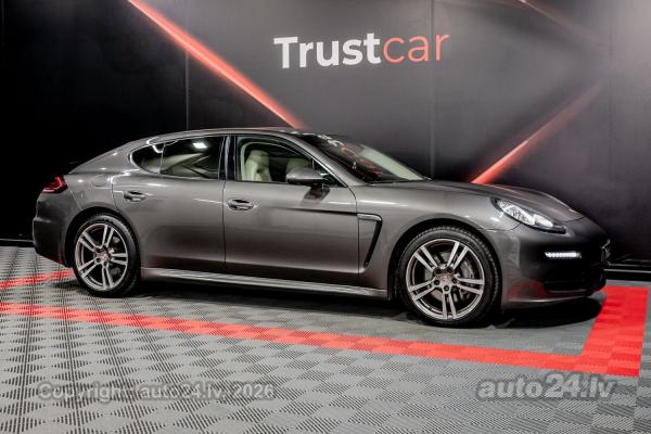 Grey Porsche Panamera 2015 in Parnu, with an engine capacity of 3.00 L and mileage of 249 thousand km for 26000 €, photo 9 on AUTOMOTO.COM.LV