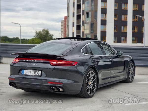 Porsche Panamera 2016 in Tallinn on AUTOMOTO.COM.LV Grey Porsche Panamera 2016 in Tallinn, with an engine capacity of 4.00 L and mileage of 131 thousand km for 58500 €, photo 10 on AUTOMOTO.COM.LV