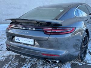 Pelēks Porsche Panamera 2017 Tallina, ar dzinēja tilpumu 4.00 L un nobraukumu 167 tūkst. km par 57000 €, foto 28 vietnē AUTOMOTO.COM.LV