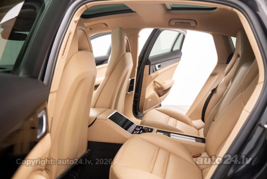 Pelēks Porsche Panamera 2017 Tallina, ar dzinēja tilpumu 2.90 L un nobraukumu 123 tūkst. km par 41899 €, foto 9 vietnē AUTOMOTO.COM.LV