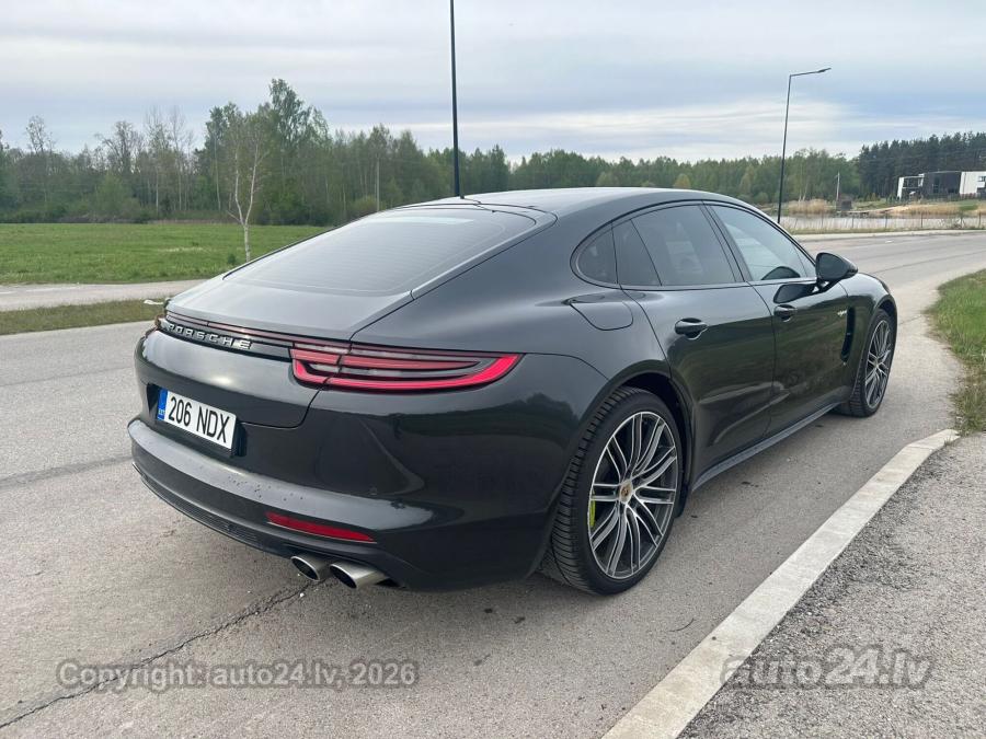 Grey Porsche Panamera 2017 in Tartu, with an engine capacity of 2.90 L and mileage of 146 thousand km for 47900 €, photo 7 on AUTOMOTO.COM.LV