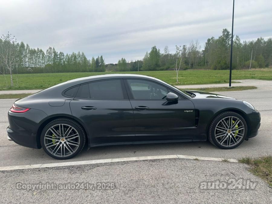 Grey Porsche Panamera 2017 in Tartu, with an engine capacity of 2.90 L and mileage of 146 thousand km for 47900 €, photo 8 on AUTOMOTO.COM.LV