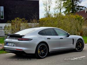 Grey Porsche Panamera 2017 in Tallinn, with an engine capacity of 4.00 L and mileage of 181 thousand km for 45990 €, photo 7 on AUTOMOTO.COM.LV