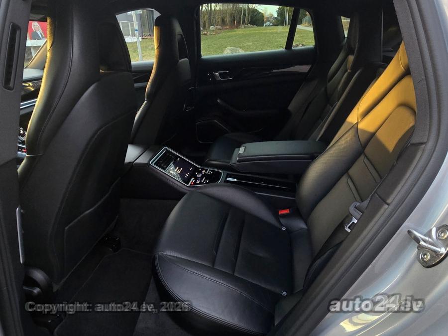 Grey Porsche Panamera 2017 in Tallinn, with an engine capacity of 4.00 L and mileage of 181 thousand km for 45990 €, photo 12 on AUTOMOTO.COM.LV