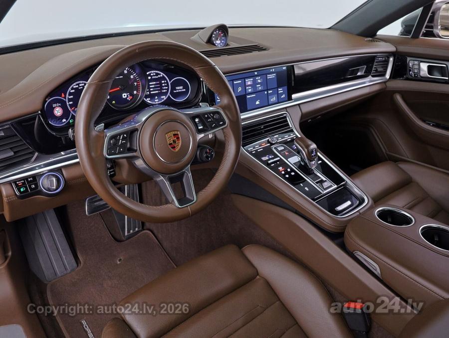 Серый Порше Панамера 2017 в Таллин, объемом двигателя 2.90 л и пробегом 149 тыс. км за 49000 €, фото 15 на AUTOMOTO.COM.LV