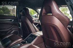 Grey Porsche Panamera 2017 in Riga, with an engine capacity of 4.00 L and mileage of 265 thousand km for 39990 €, photo 12 on AUTOMOTO.COM.LV