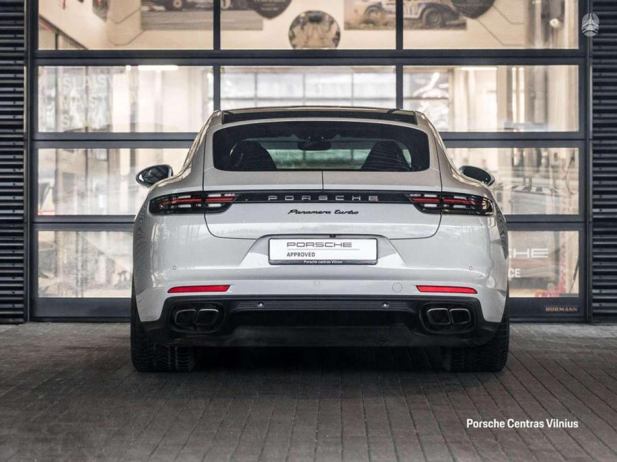 Grey Porsche Panamera 2017 in Vilnius, with an engine capacity of 4.00 L and mileage of 142 thousand km for 49500 €, photo 4 on AUTOMOTO.COM.LV