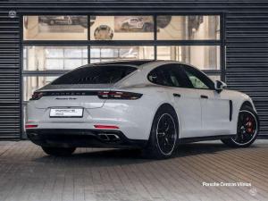 Grey Porsche Panamera 2017 in Vilnius, with an engine capacity of 4.00 L and mileage of 142 thousand km for 49500 €, photo 5 on AUTOMOTO.COM.LV