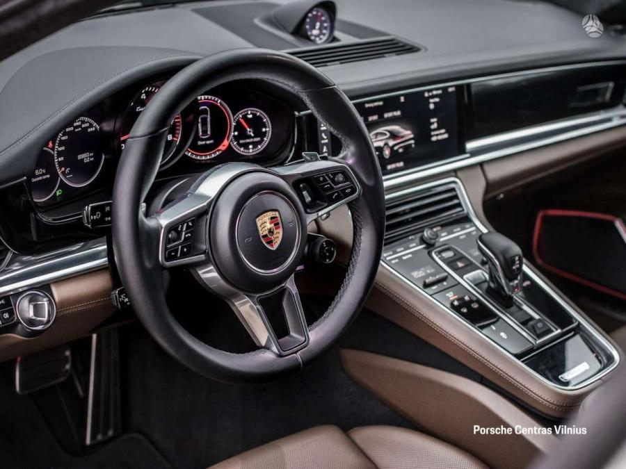 Grey Porsche Panamera 2017 in Vilnius, with an engine capacity of 4.00 L and mileage of 142 thousand km for 49500 €, photo 13 on AUTOMOTO.COM.LV