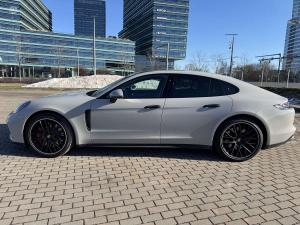 Grey Porsche Panamera 2017 in Vilnius, with an engine capacity of 4.00 L and mileage of 142 thousand km for 49500 €, photo 14 on AUTOMOTO.COM.LV