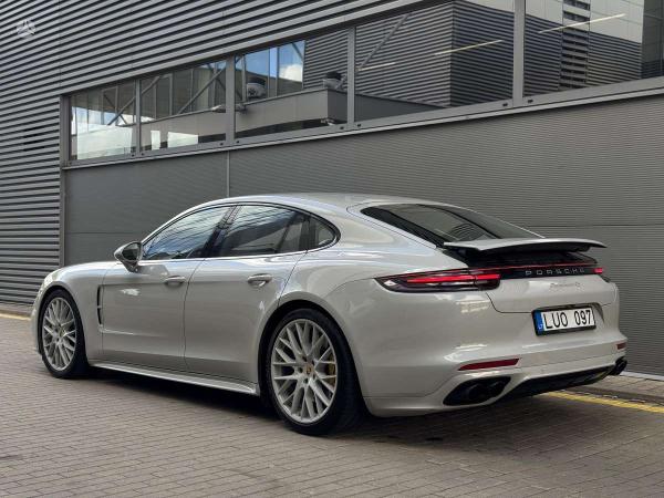 Grey Porsche Panamera 2017 in Vilnius, with an engine capacity of 2.89 L and mileage of 120 thousand km for 52900 €, photo 4 on AUTOMOTO.COM.LV
