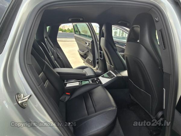 Grey Porsche Panamera 2017 in Tallinn, with an engine capacity of 4.00 L and mileage of 181 thousand km for 45990 €, photo 10 on AUTOMOTO.COM.LV