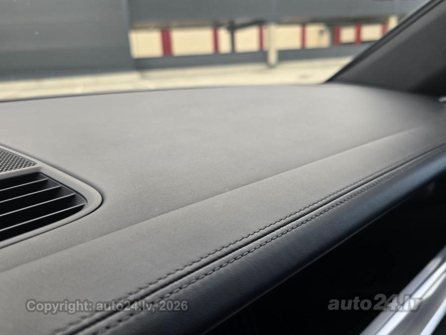Grey Porsche Panamera 2017 in Tallinn, with an engine capacity of 4.00 L and mileage of 181 thousand km for 45990 €, photo 16 on AUTOMOTO.COM.LV