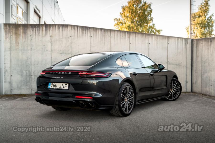 Pelēks Porsche Panamera 2017 Tartu, ar dzinēja tilpumu 2.90 L un nobraukumu 179 tūkst. km par 39900 €, foto 3 vietnē AUTOMOTO.COM.LV