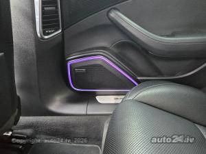 Pelēks Porsche Panamera 2017 Tallina, ar dzinēja tilpumu 4.00 L un nobraukumu 181 tūkst. km par 44990 €, foto 13 vietnē AUTOMOTO.COM.LV
