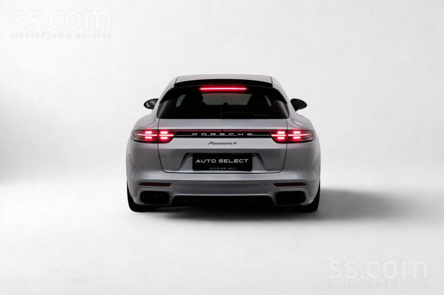 Pelēks Porsche Panamera 2018 Tallina, ar dzinēja tilpumu 2.90 L un nobraukumu 133 tūkst. km par 52000 €, foto 6 vietnē AUTOMOTO.COM.LV