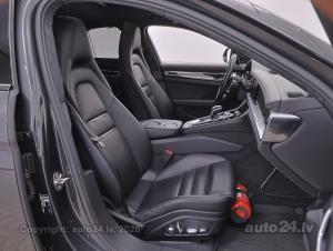 Grey Porsche Panamera 2018 in Tallinn, with an engine capacity of 4.00 L and mileage of 115 thousand km for 64000 €, photo 12 on AUTOMOTO.COM.LV