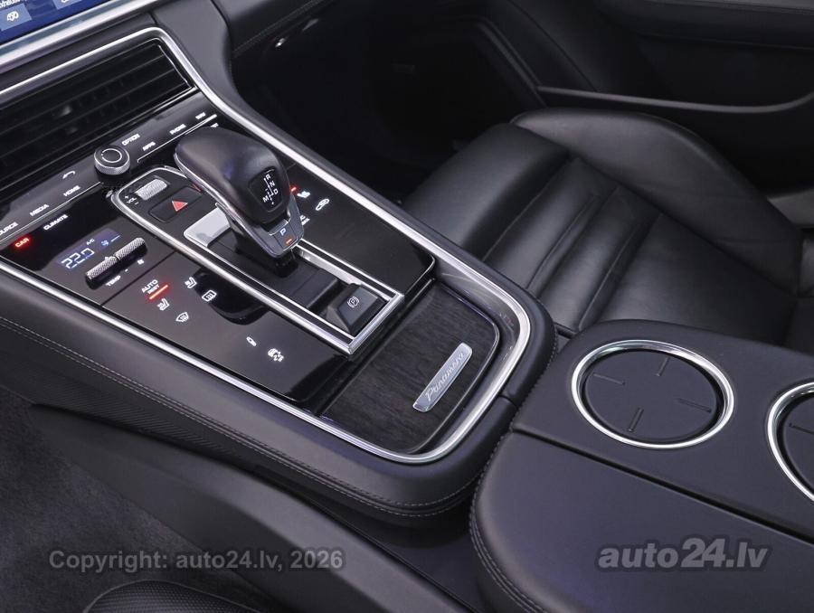 Grey Porsche Panamera 2018 in Tallinn, with an engine capacity of 4.00 L and mileage of 115 thousand km for 64000 €, photo 18 on AUTOMOTO.COM.LV