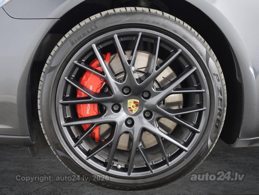 Grey Porsche Panamera 2018 in Tallinn, with an engine capacity of 4.00 L and mileage of 115 thousand km for 64000 €, photo 21 on AUTOMOTO.COM.LV
