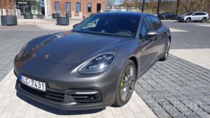 Pelēks Porsche Panamera 2018 Rīga, ar dzinēja tilpumu 2.90 L un nobraukumu 132 tūkst. km par 44900 €, foto 12 vietnē AUTOMOTO.COM.LV