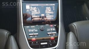 Pelēks Porsche Panamera 2018 Rīga, ar dzinēja tilpumu 2.90 L un nobraukumu 132 tūkst. km par 44900 €, foto 18 vietnē AUTOMOTO.COM.LV