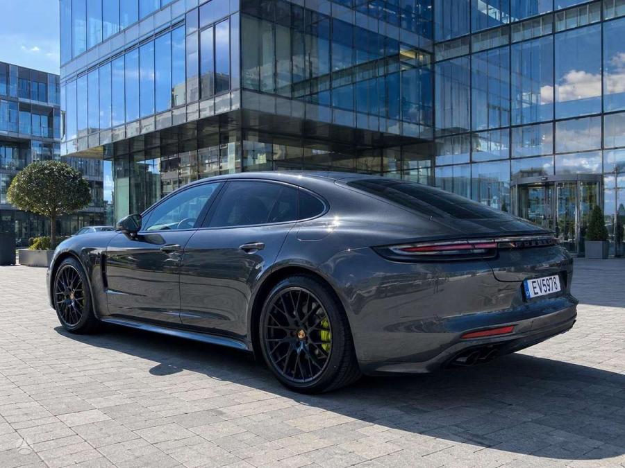 Pelēks Porsche Panamera 2018 Viļņa, ar dzinēja tilpumu 2.89 L un nobraukumu 168 tūkst. km par 43000 €, foto 4 vietnē AUTOMOTO.COM.LV