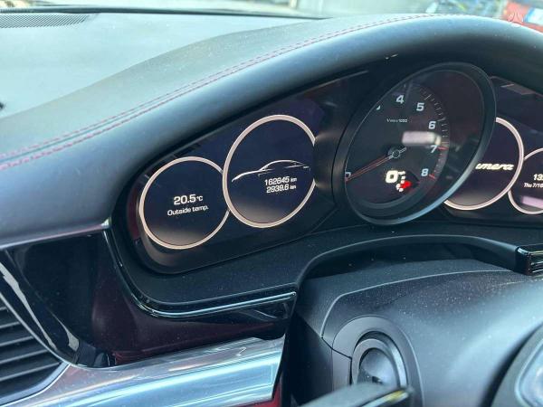 Pelēks Porsche Panamera 2018 Šauļi, ar dzinēja tilpumu 3.00 L un nobraukumu 162 tūkst. km par 27500 €, foto 8 vietnē AUTOMOTO.COM.LV