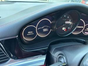 Pelēks Porsche Panamera 2018 Šauļi, ar dzinēja tilpumu 3.00 L un nobraukumu 162 tūkst. km par 27500 €, foto 9 vietnē AUTOMOTO.COM.LV