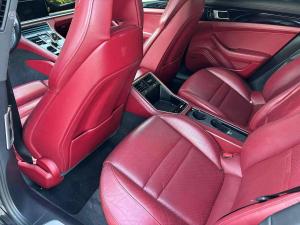 Pelēks Porsche Panamera 2018 Šauļi, ar dzinēja tilpumu 3.00 L un nobraukumu 162 tūkst. km par 27500 €, foto 14 vietnē AUTOMOTO.COM.LV