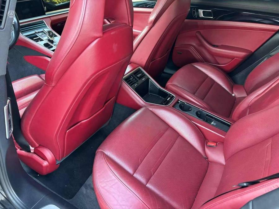 Pelēks Porsche Panamera 2018 Šauļi, ar dzinēja tilpumu 3.00 L un nobraukumu 162 tūkst. km par 27500 €, foto 14 vietnē AUTOMOTO.COM.LV