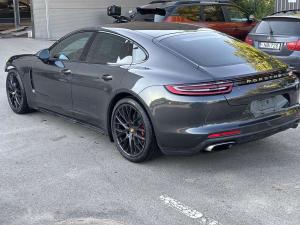Pelēks Porsche Panamera 2018 Šauļi, ar dzinēja tilpumu 3.00 L un nobraukumu 163 tūkst. km par 27500 €, foto 4 vietnē AUTOMOTO.COM.LV