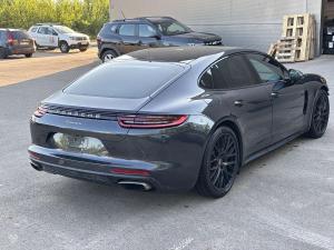 Pelēks Porsche Panamera 2018 Šauļi, ar dzinēja tilpumu 3.00 L un nobraukumu 163 tūkst. km par 27500 €, foto 5 vietnē AUTOMOTO.COM.LV