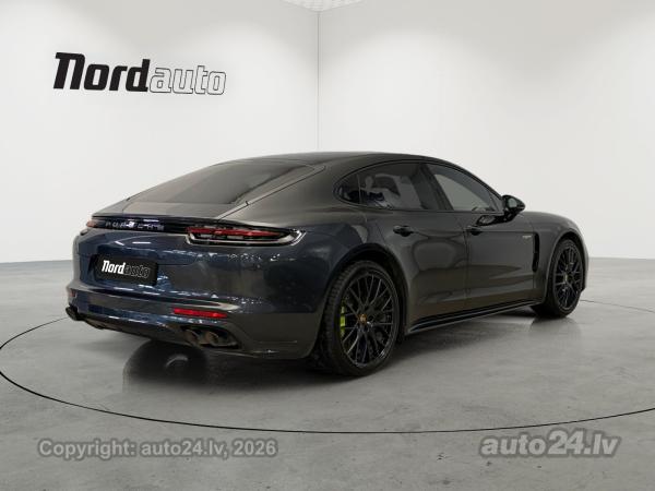 Grey Porsche Panamera 2019 in Tallinn, with an engine capacity of 2.90 L and mileage of 100 thousand km for 53900 €, photo 2 on AUTOMOTO.COM.LV