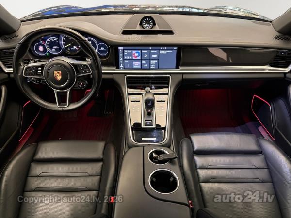 Grey Porsche Panamera 2019 in Tallinn, with an engine capacity of 2.90 L and mileage of 100 thousand km for 53900 €, photo 7 on AUTOMOTO.COM.LV